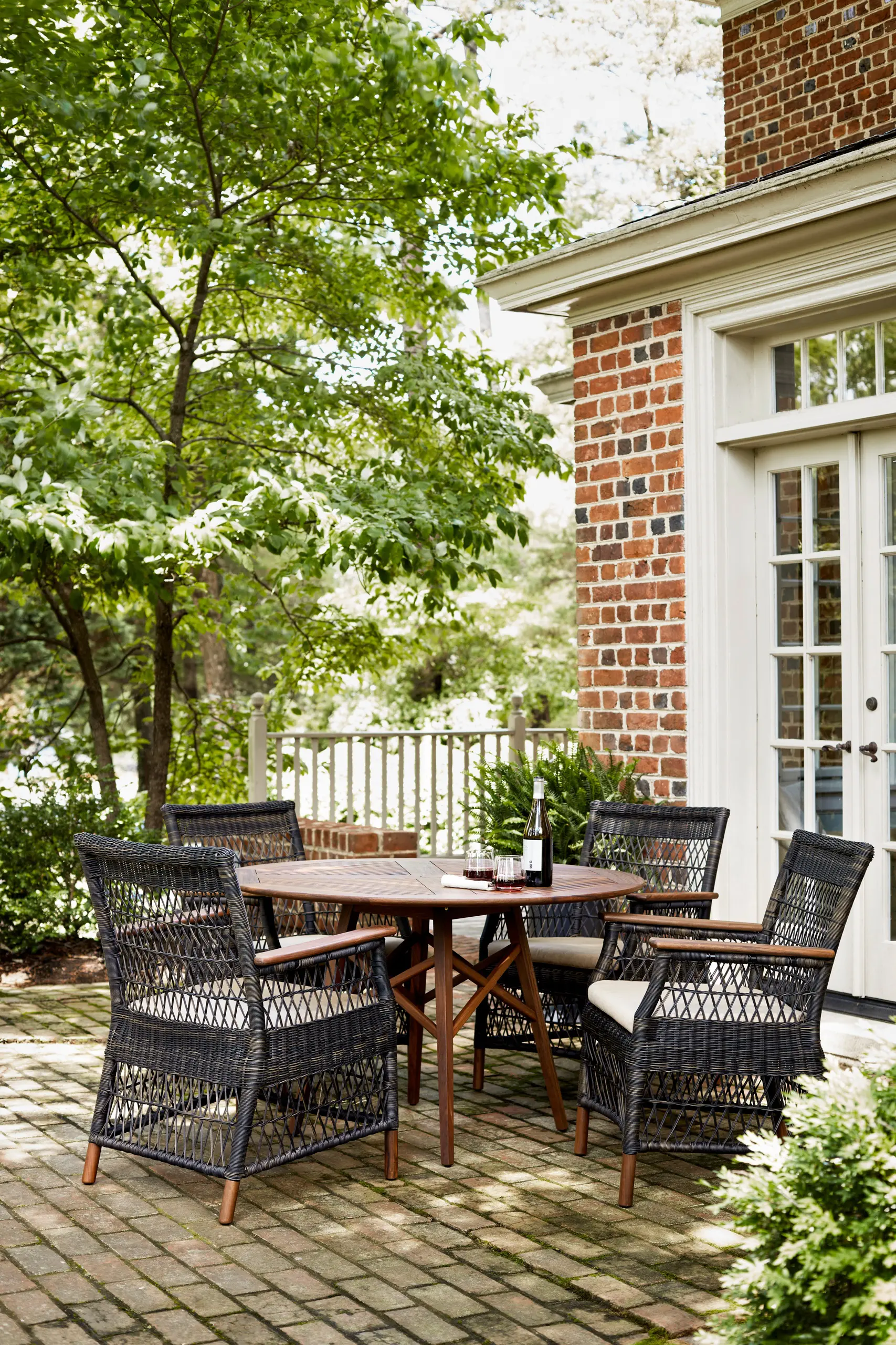 Vintage patio furniture store